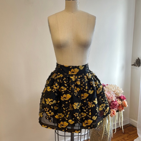 Alice + Olivia | Skirts | Extremely Rare Show Room Sample Mini Skirt ...